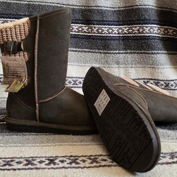 BearPaw | Shoes | Bearpaw Fur Lined Boshie Boots Chestnut New Size 8 ...